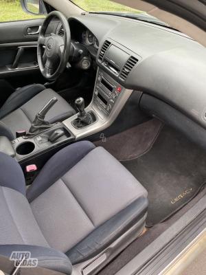 Subaru Legacy 2004 in Vilnius, with an engine capacity of 2.50 L and mileage of 361 thousand km for 1200 €, photo 13 on AUTOMOTO.COM.LV
