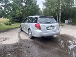Subaru Legacy 2004 Viļņa, ar dzinēja tilpumu 2.00 L un nobraukumu 277 tūkst. km par 950 €, foto 3 vietnē AUTOMOTO.COM.LV