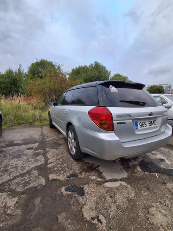 Subaru Legacy 2004 Tallina, ar dzinēja tilpumu 2.50 L un nobraukumu 304 tūkst. km par 1200 €, foto 4 vietnē AUTOMOTO.COM.LV
