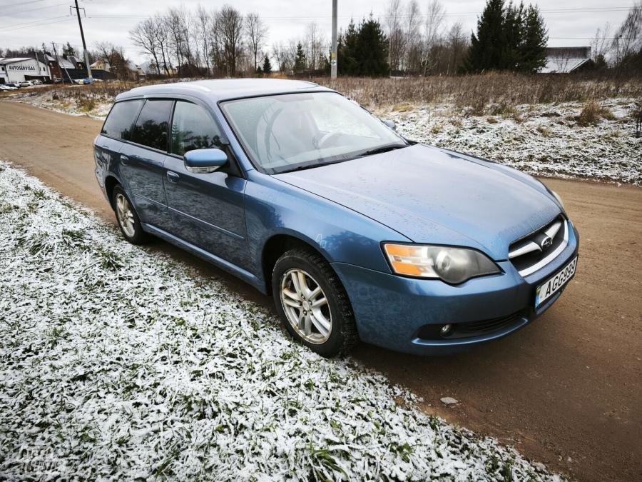 Subaru Legacy 2005 in Vilnius, with an engine capacity of 2.50 L and mileage of 310 thousand km for 1600 €, photo 3 on AUTOMOTO.COM.LV