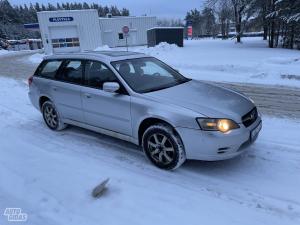 Subaru Legacy 2005 in Varena, with an engine capacity of 2.00 L and mileage of 330 thousand km for 850 €, photo 3 on AUTOMOTO.COM.LV