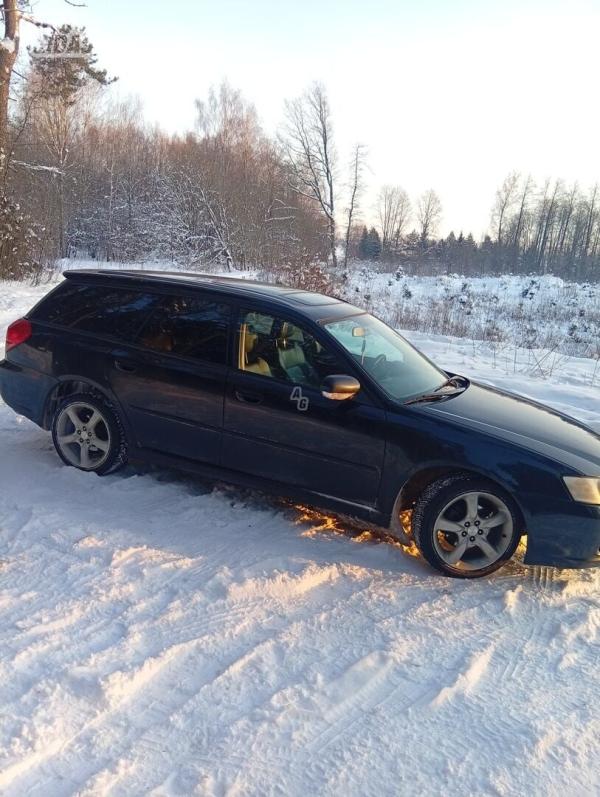 Subaru Legacy 2005 in Pagegiai, with an engine capacity of 2.00 L and mileage of 3800 thousand km for 1200 €, photo 4 on AUTOMOTO.COM.LV