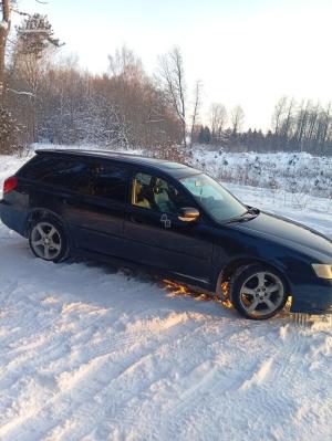 Subaru Legacy 2005 in Pagegiai, with an engine capacity of 2.00 L and mileage of 3800 thousand km for 1200 €, photo 4 on AUTOMOTO.COM.LV