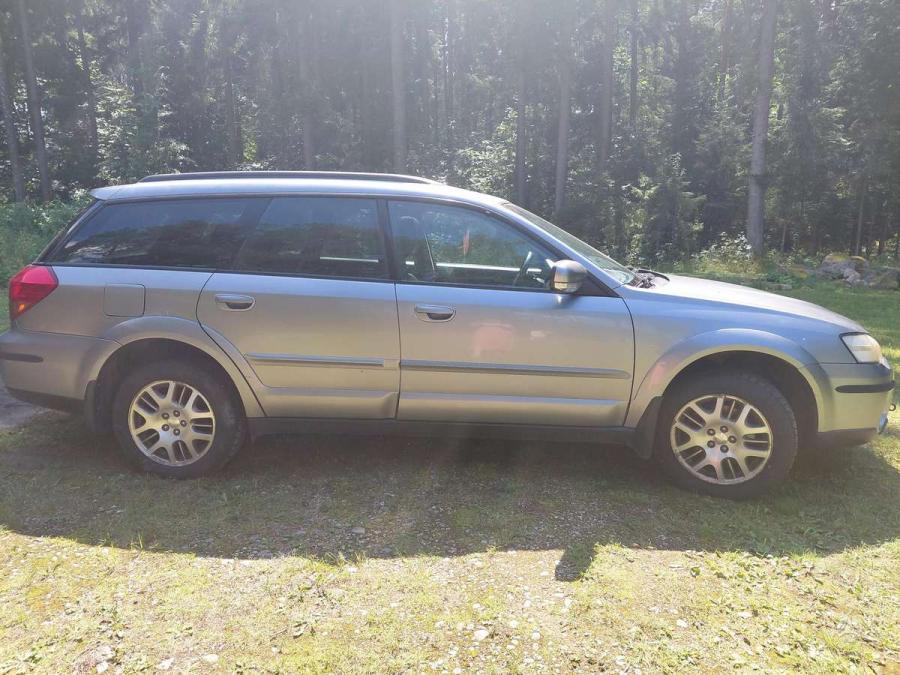 Subaru Legacy 2005 Šalčininkai, ar dzinēja tilpumu 2.50 L un nobraukumu 372 tūkst. km par 750 €, foto 1 vietnē AUTOMOTO.COM.LV