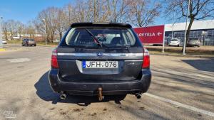 Subaru Legacy 2006 in Siauliai, with an engine capacity of 2.00 L and mileage of 320 thousand km for 970 €, photo 5 on AUTOMOTO.COM.LV