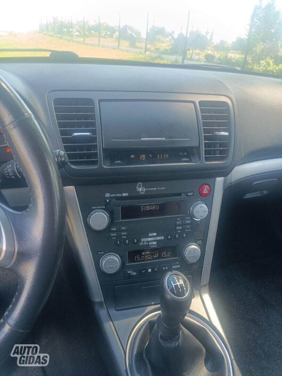 Subaru Legacy 2006 Kaišiadorys, ar dzinēja tilpumu 2.00 L un nobraukumu 275 tūkst. km par 2800 €, foto 10 vietnē AUTOMOTO.COM.LV