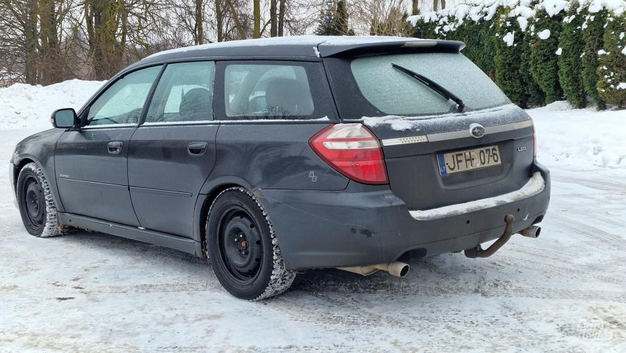 Subaru Legacy 2007 Šauļi, ar dzinēja tilpumu 2.00 L un nobraukumu 350 tūkst. km par 1250 €, foto 3 vietnē AUTOMOTO.COM.LV