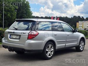 Subaru Legacy 2007 in Riga, with an engine capacity of 2.00 L and mileage of 341 thousand km for 1399 €, photo 4 on AUTOMOTO.COM.LV