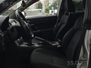 Subaru Legacy 2007 in Riga, with an engine capacity of 2.00 L and mileage of 341 thousand km for 1399 €, photo 10 on AUTOMOTO.COM.LV