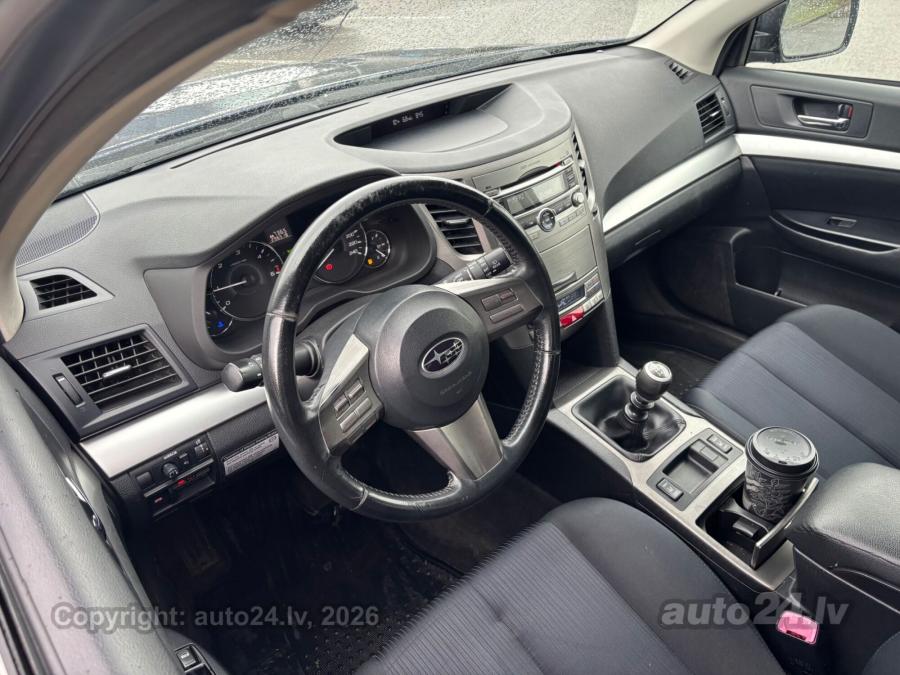 Subaru Legacy 2011 in Tallinn, with an engine capacity of 2.00 L and mileage of 296 thousand km for 2999 €, photo 13 on AUTOMOTO.COM.LV