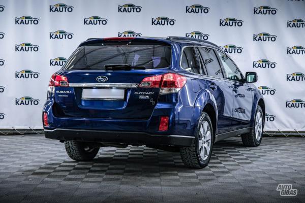 Subaru Legacy 2011 Kauņa, ar dzinēja tilpumu 2.00 L un nobraukumu 185 tūkst. km par 5390 €, foto 3 vietnē AUTOMOTO.COM.LV