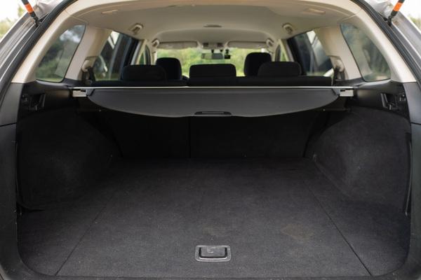Subaru Legacy 2011 Tallina, ar dzinēja tilpumu 2.00 L un nobraukumu 230 tūkst. km par 4099 €, foto 9 vietnē AUTOMOTO.COM.LV