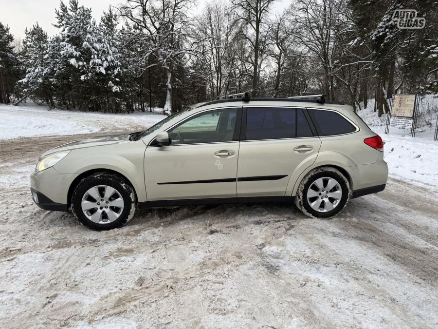 Subaru Legacy 2012 in Vilnius, with an engine capacity of 2.00 L and mileage of 300 thousand km for 2200 €, photo 5 on AUTOMOTO.COM.LV