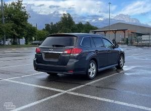 Subaru Legacy 2012 in Kaunas, with an engine capacity of 2.50 L and mileage of 375 thousand km for 6199 €, photo 4 on AUTOMOTO.COM.LV