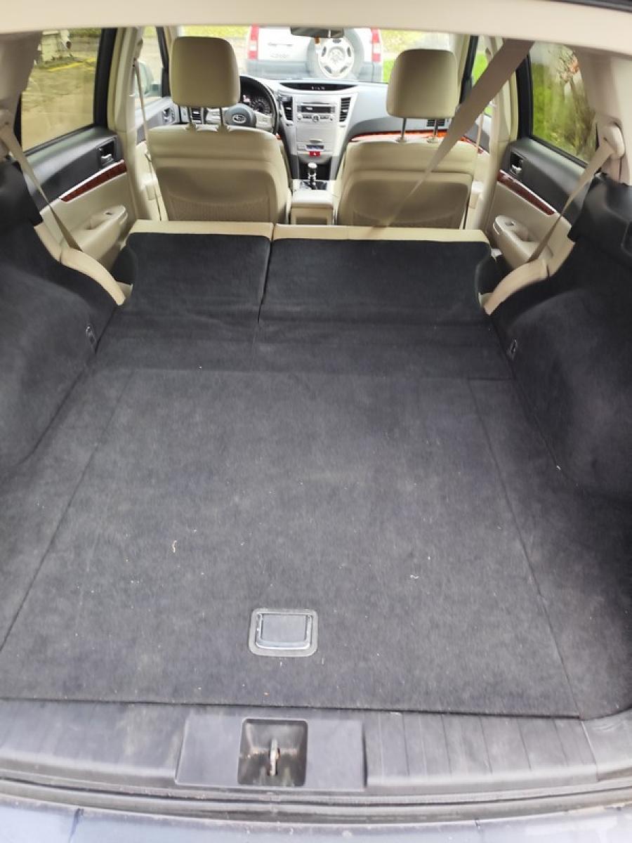 Subaru Legacy 2012 Tallina, ar dzinēja tilpumu 2.00 L un nobraukumu 281 tūkst. km par 5500 €, foto 23 vietnē AUTOMOTO.COM.LV