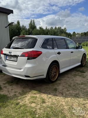 Subaru Legacy 2012 in Vilnius, with an engine capacity of 2.50 L and mileage of 345 thousand km for 3500 €, photo 6 on AUTOMOTO.COM.LV