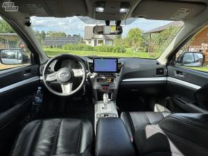Subaru Legacy 2012 in Vilnius, with an engine capacity of 2.50 L and mileage of 345 thousand km for 3500 €, photo 11 on AUTOMOTO.COM.LV