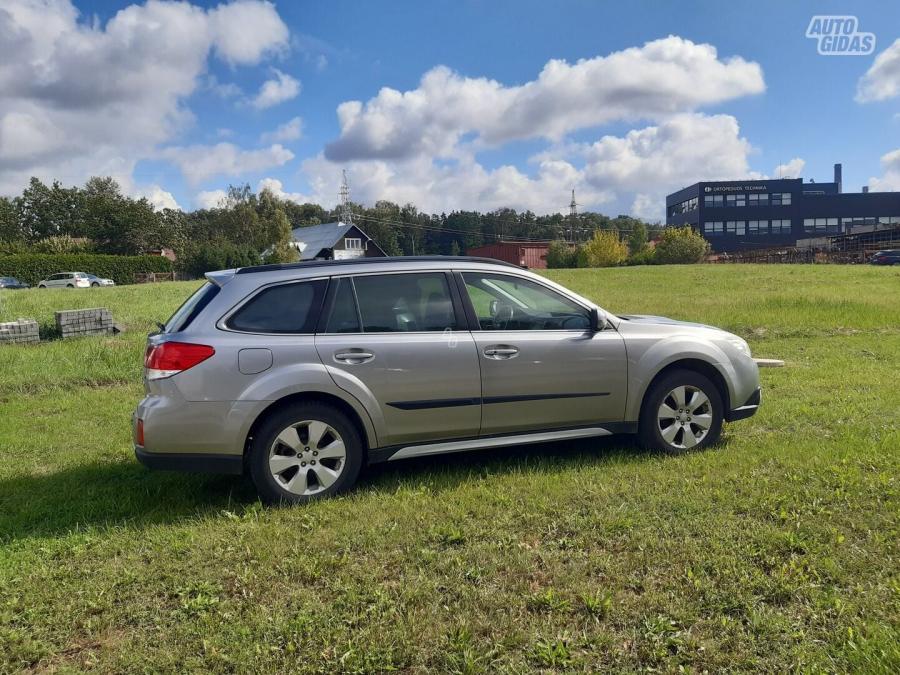 Subaru Legacy 2012 Kauņa, ar dzinēja tilpumu 2.00 L un nobraukumu 240 tūkst. km par 1850 €, foto 9 vietnē AUTOMOTO.COM.LV
