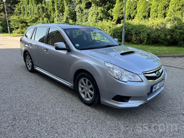 Subaru Legacy 2013 in Jelgava, with an engine capacity of 2.00 L and mileage of 269 thousand km for 2999 €, photo 1 on AUTOMOTO.COM.LV