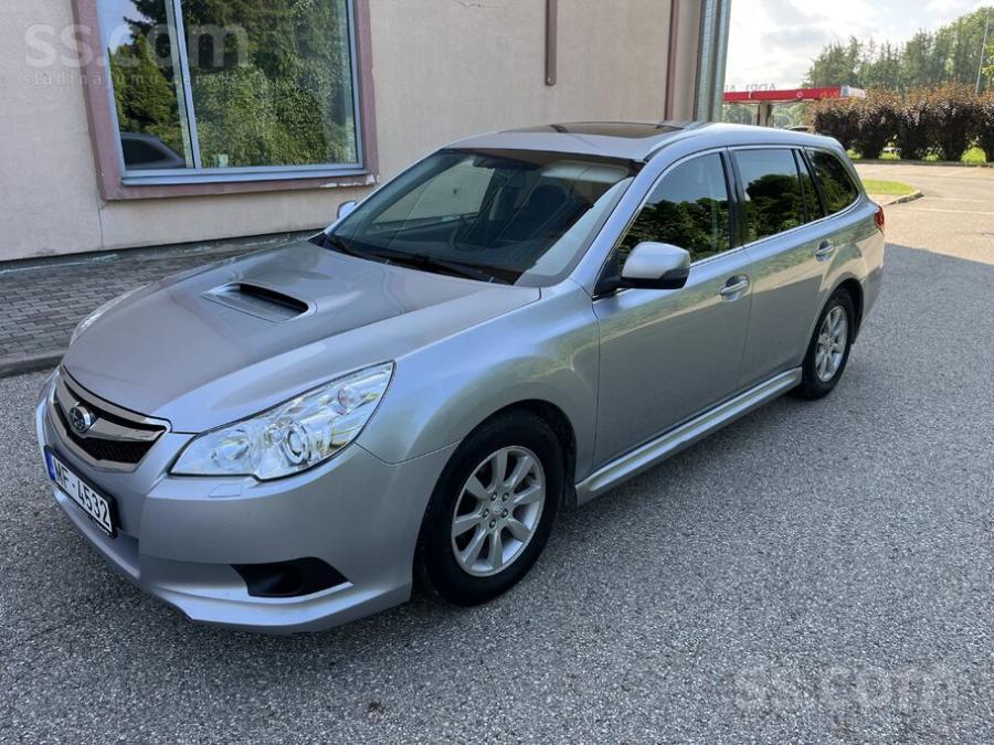 Subaru Legacy 2013 in Jelgava, with an engine capacity of 2.00 L and mileage of 269 thousand km for 2999 €, photo 2 on AUTOMOTO.COM.LV
