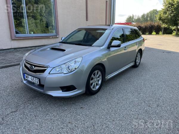 Subaru Legacy 2013 in Jelgava, with an engine capacity of 2.00 L and mileage of 269 thousand km for 2999 €, photo 7 on AUTOMOTO.COM.LV