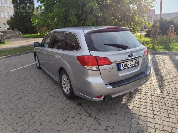 Subaru Legacy 2013 Rīga, ar dzinēja tilpumu 2.00 L un nobraukumu 277 tūkst. km par 3490 €, foto 5 vietnē AUTOMOTO.COM.LV