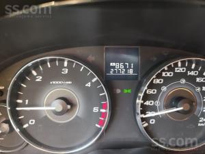 Subaru Legacy 2013 Rīga, ar dzinēja tilpumu 2.00 L un nobraukumu 277 tūkst. km par 3490 €, foto 14 vietnē AUTOMOTO.COM.LV