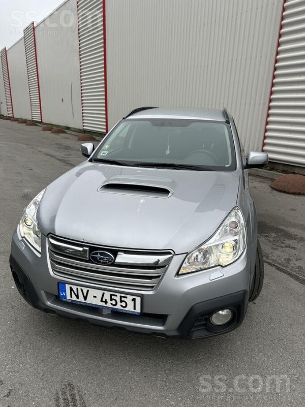 Subaru Legacy 2014 in Riga, with an engine capacity of 2.00 L and mileage of 280 thousand km for 3899 €, photo 1 on AUTOMOTO.COM.LV