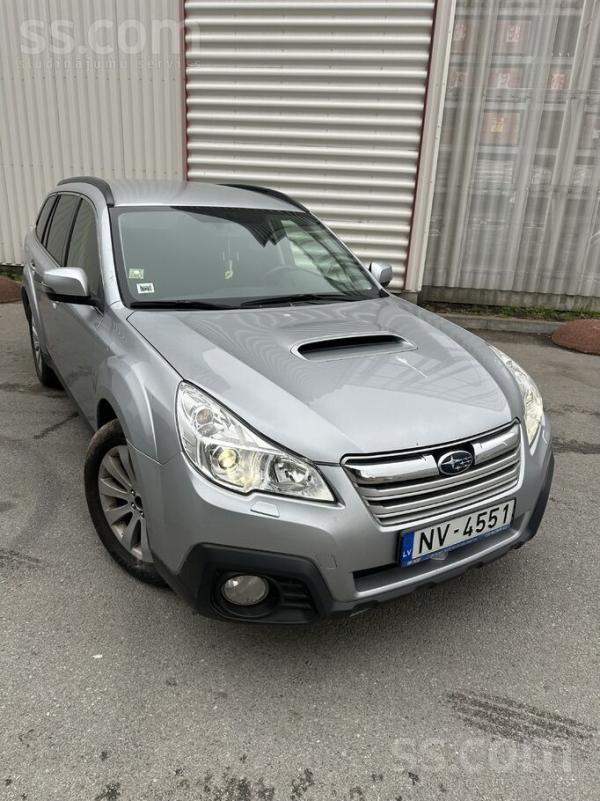 Subaru Legacy 2014 in Riga, with an engine capacity of 2.00 L and mileage of 280 thousand km for 3899 €, photo 2 on AUTOMOTO.COM.LV