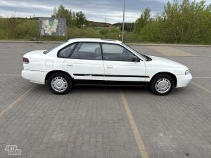 White Subaru Legacy 1995 in Anyksciai, with an engine capacity of 2.00 L and mileage of 211 thousand km for 750 €, photo 7 on AUTOMOTO.COM.LV