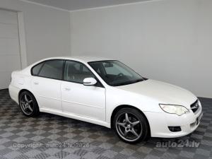 Белый Субару Легаси 2006 в Таллин, объемом двигателя 2.00 л и пробегом 289 тыс. км за 1199 €, фото  на AUTOMOTO.COM.LV