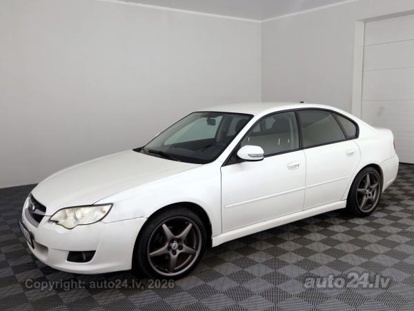 Balts Subaru Legacy 2006 Tallina, ar dzinēja tilpumu 2.00 L un nobraukumu 289 tūkst. km par 1199 €, foto 2 vietnē AUTOMOTO.COM.LV