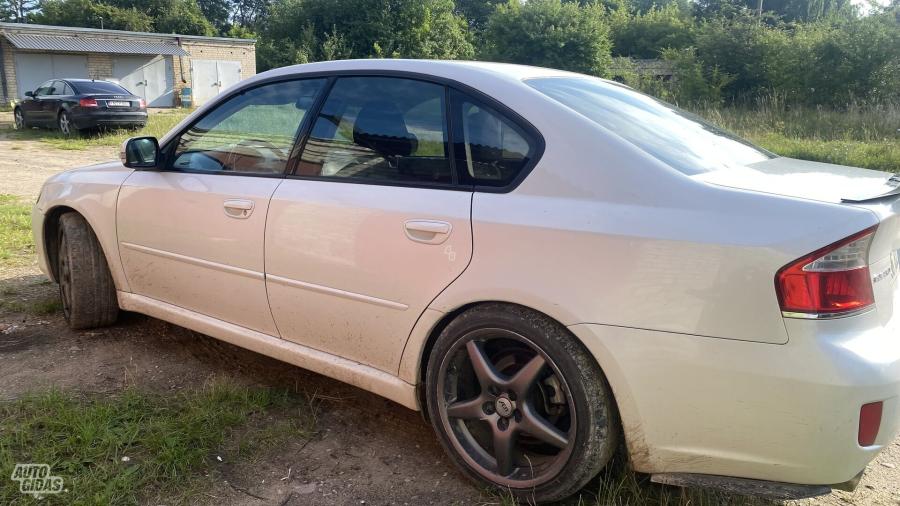 Balts Subaru Legacy 2007 Viļņa, ar dzinēja tilpumu 2.00 L un nobraukumu 293 tūkst. km par 1999 €, foto 3 vietnē AUTOMOTO.COM.LV