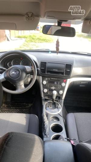 Balts Subaru Legacy 2007 Viļņa, ar dzinēja tilpumu 2.00 L un nobraukumu 293 tūkst. km par 1999 €, foto 4 vietnē AUTOMOTO.COM.LV