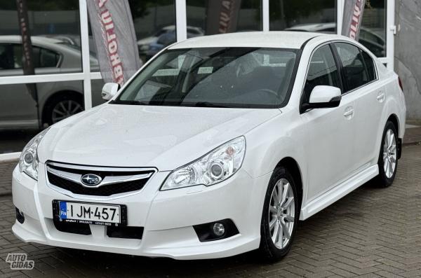 White Subaru Legacy 2010 in Radviliskis, with an engine capacity of 2.50 L and mileage of 209 thousand km for 5200 €, photo 5 on AUTOMOTO.COM.LV