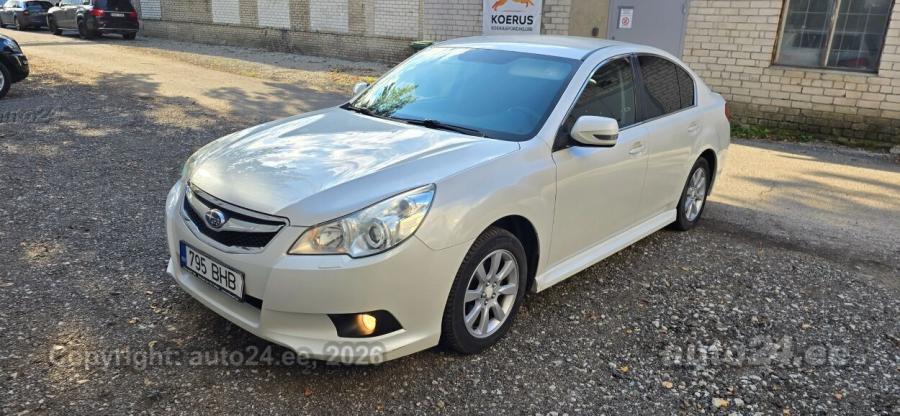 White Subaru Legacy 2012 in Tallinn, with an engine capacity of 2.00 L and mileage of 217 thousand km for 3799 €, photo 1 on AUTOMOTO.COM.LV