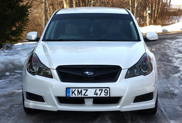 Balts Subaru Legacy 2012 Petrikaičiai, ar dzinēja tilpumu 2.50 L un nobraukumu 143 tūkst. km par 4699 €, foto 4 vietnē AUTOMOTO.COM.LV