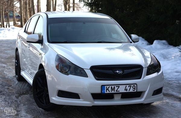 Balts Subaru Legacy 2012 Petrikaičiai, ar dzinēja tilpumu 2.50 L un nobraukumu 143 tūkst. km par 4699 €, foto 6 vietnē AUTOMOTO.COM.LV