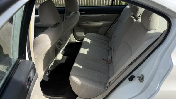 White Subaru Legacy 2012 in Vilnius, with an engine capacity of 2.50 L and mileage of 215 thousand km for 3850 €, photo 9 on AUTOMOTO.COM.LV