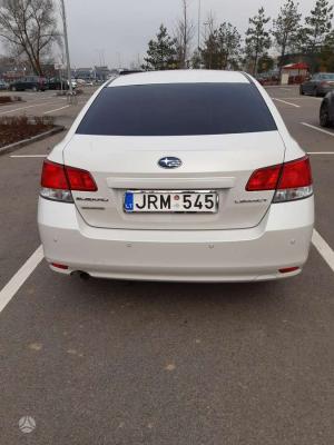 White Subaru Legacy 2012 in Vilnius, with an engine capacity of 2.46 L and mileage of 275 thousand km for 6500 €, photo 5 on AUTOMOTO.COM.LV