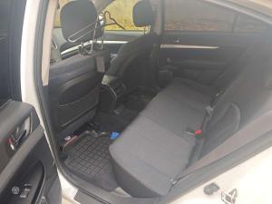 White Subaru Legacy 2012 in Vilnius, with an engine capacity of 2.46 L and mileage of 275 thousand km for 6500 €, photo 10 on AUTOMOTO.COM.LV