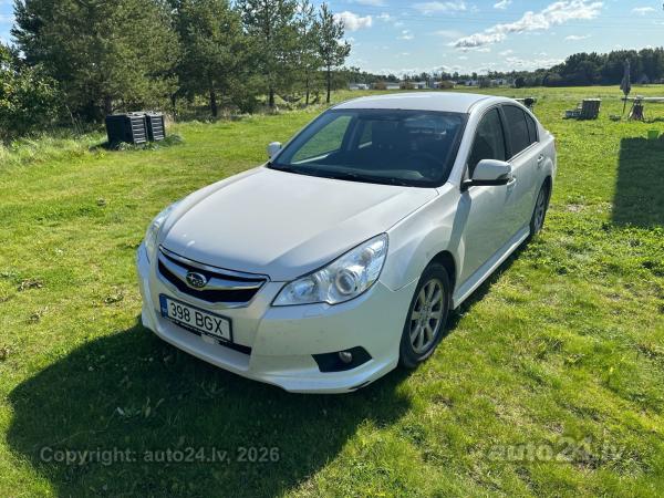 White Subaru Legacy 2012 in Tallinn, with an engine capacity of 2.00 L and mileage of 200 thousand km for 1500 €, photo 1 on AUTOMOTO.COM.LV