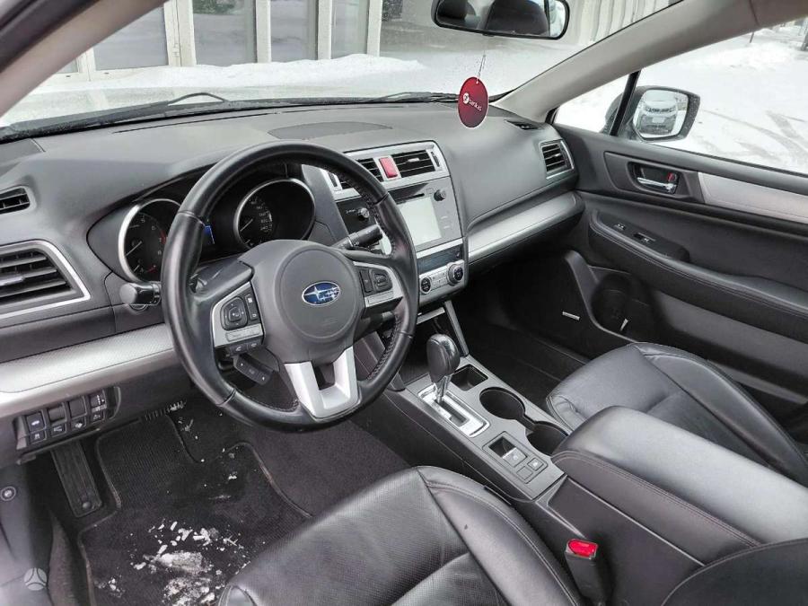 Balts Subaru Legacy 2015 Viļņa, ar dzinēja tilpumu 2.50 L un nobraukumu 168 tūkst. km par 8000 €, foto 7 vietnē AUTOMOTO.COM.LV