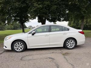 Balts Subaru Legacy 2015 Ukmergė, ar dzinēja tilpumu 2.50 L un nobraukumu 172 tūkst. km par 7300 €, foto  vietnē AUTOMOTO.COM.LV