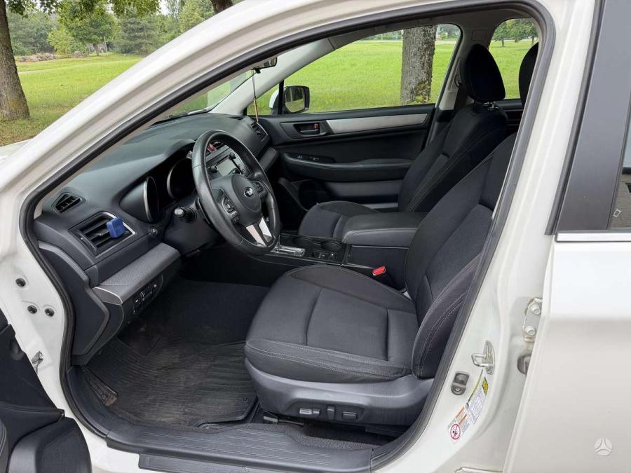 Balts Subaru Legacy 2015 Ukmergė, ar dzinēja tilpumu 2.50 L un nobraukumu 172 tūkst. km par 7300 €, foto 9 vietnē AUTOMOTO.COM.LV