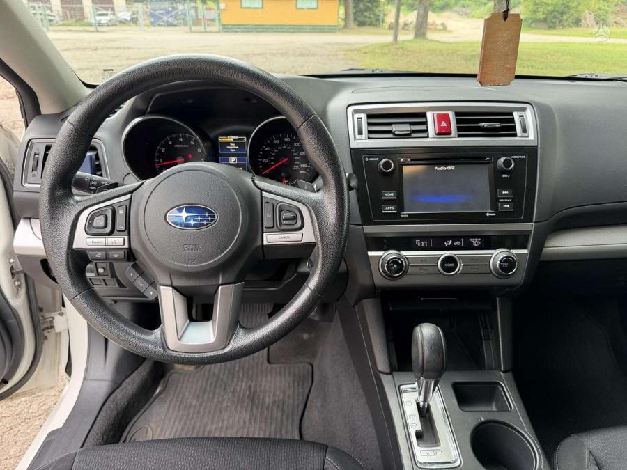 Balts Subaru Legacy 2015 Ukmergė, ar dzinēja tilpumu 2.50 L un nobraukumu 172 tūkst. km par 7300 €, foto 10 vietnē AUTOMOTO.COM.LV