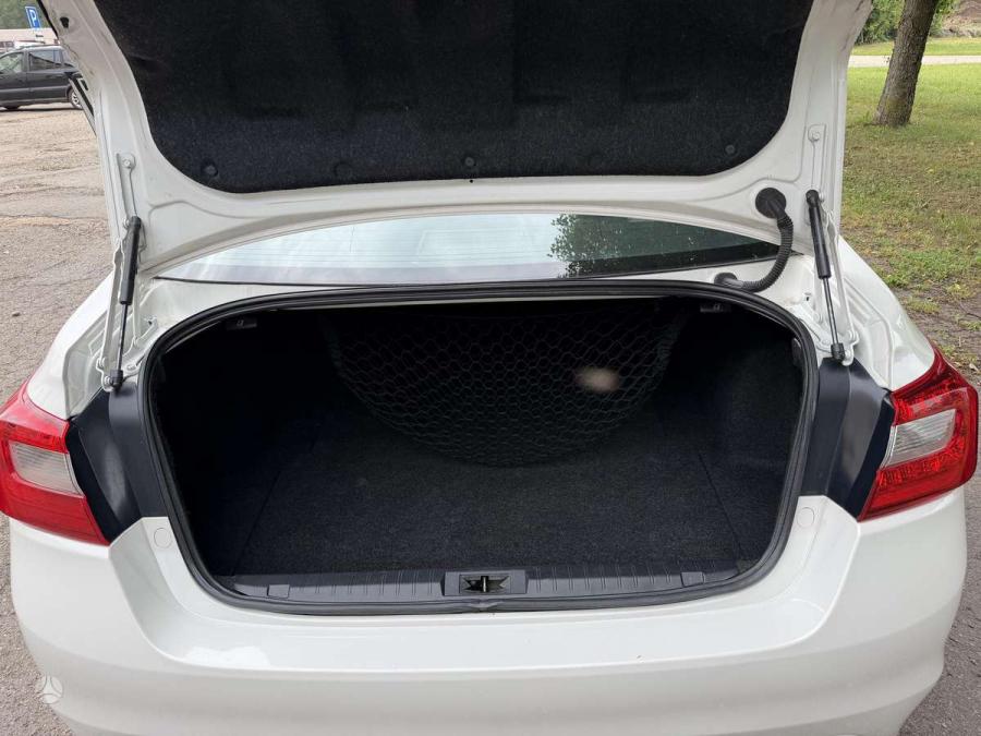 Balts Subaru Legacy 2015 Ukmergė, ar dzinēja tilpumu 2.50 L un nobraukumu 172 tūkst. km par 7300 €, foto 11 vietnē AUTOMOTO.COM.LV