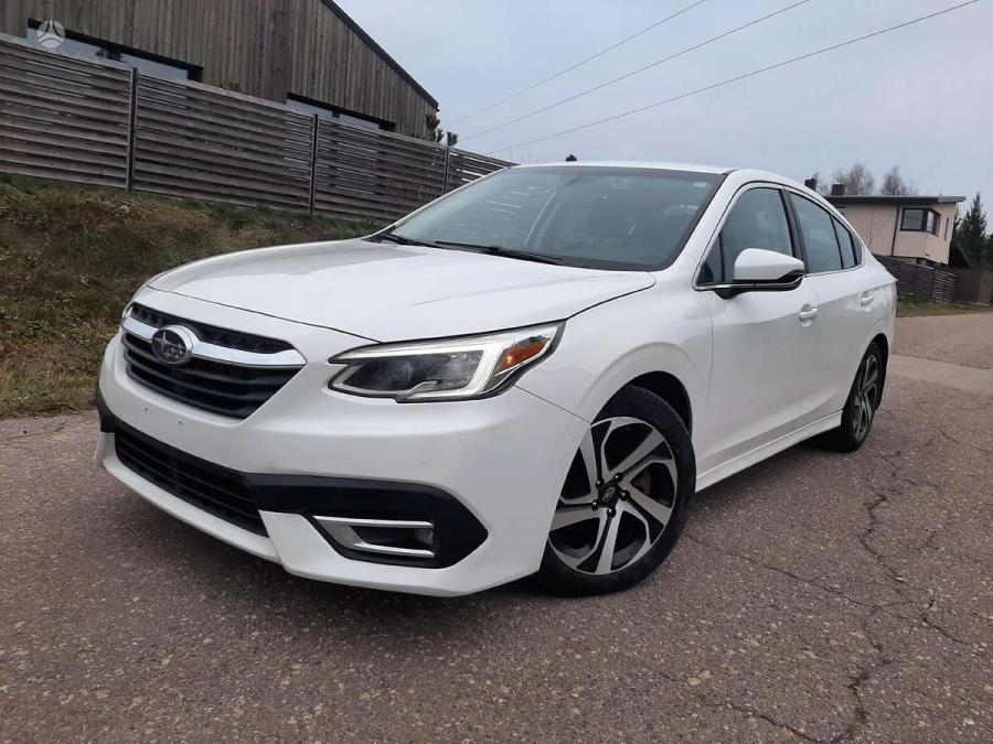 White Subaru Legacy 2020 in Kaunas, with an engine capacity of 2.50 L and mileage of 154 thousand km for 14600 €, photo 1 on AUTOMOTO.COM.LV