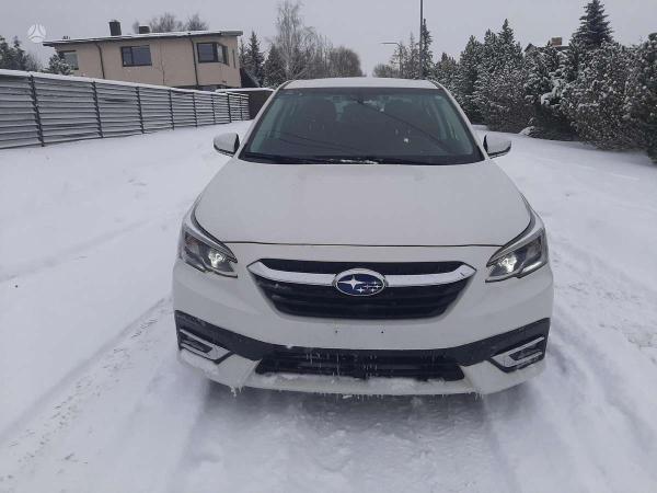Balts Subaru Legacy 2020 Kauņa, ar dzinēja tilpumu 2.50 L un nobraukumu 150 tūkst. km par 14700 €, foto 4 vietnē AUTOMOTO.COM.LV