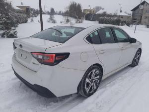 White Subaru Legacy 2020 in Kaunas, with an engine capacity of 2.50 L and mileage of 150 thousand km for 14700 €, photo 8 on AUTOMOTO.COM.LV